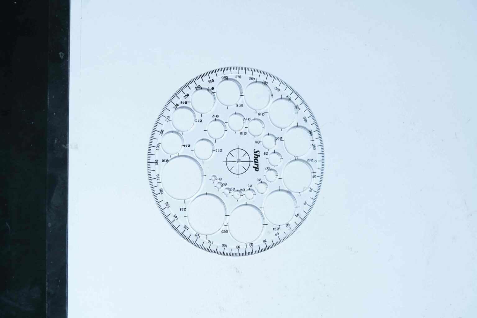 Pro Circle with Protector Wholesaler in Delhi | Supplier | Manufacturer | Exporter